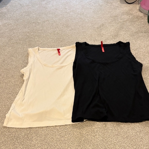 SPANX | Tops | Spanx Stretch Rib Scoop Neck Tank | Poshmark